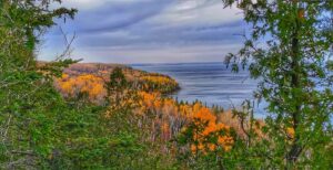 Best Fall Foliage Hikes in Canada - Just One Passport